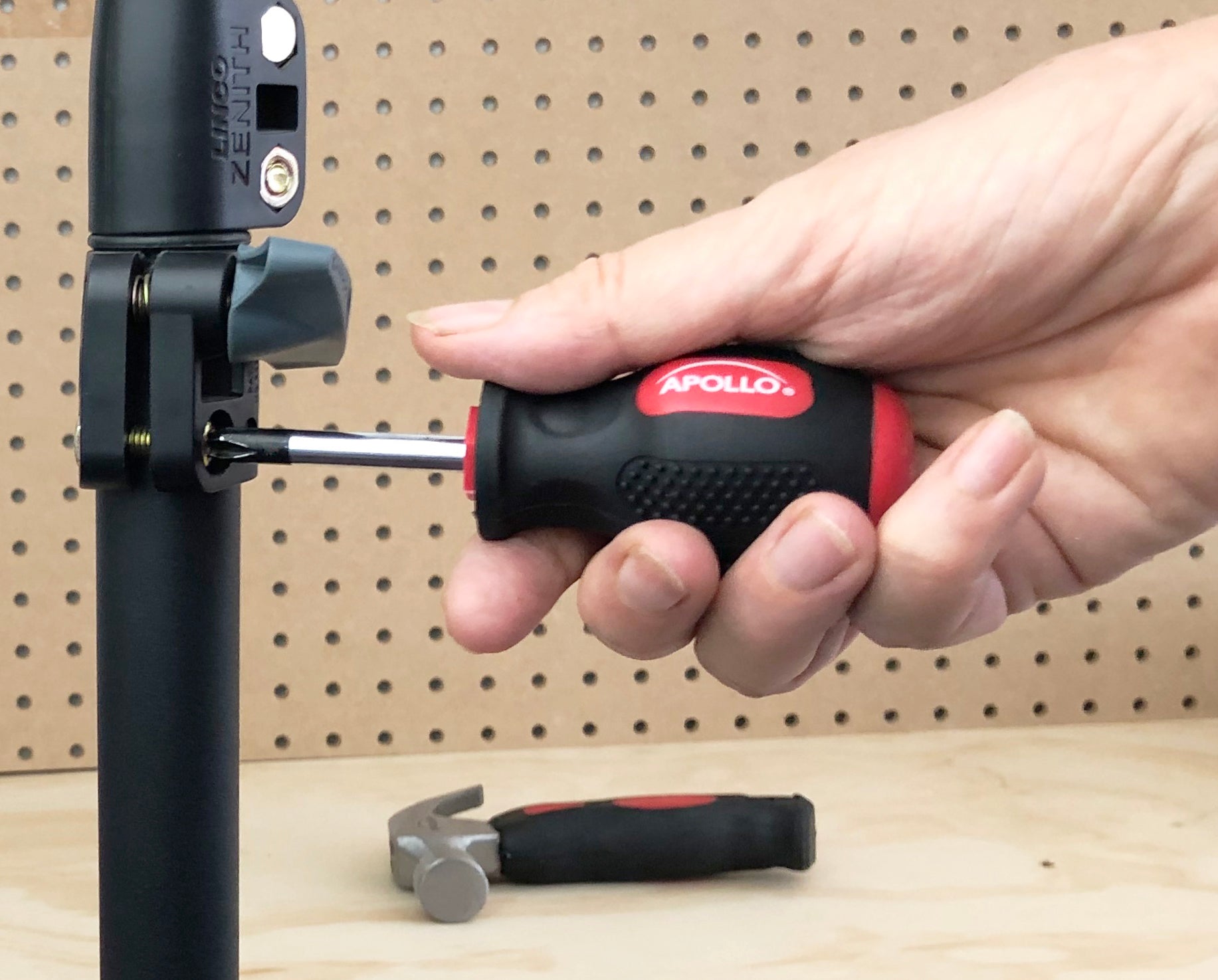 Four Piece Stubby Tool Set handy for hard to reach places with soft ...